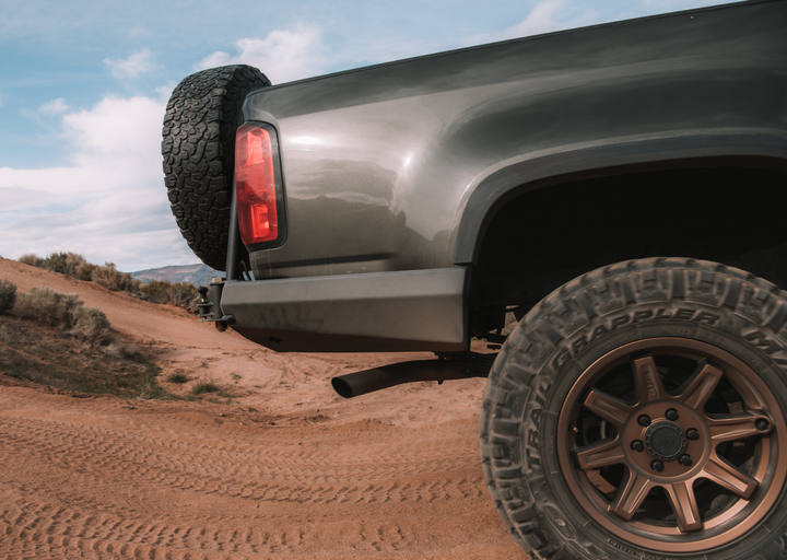 2015- 2022 Chevy Colorado/ 2017- 2022 Chevy ZR2 High Clearance Rear Bu ...
